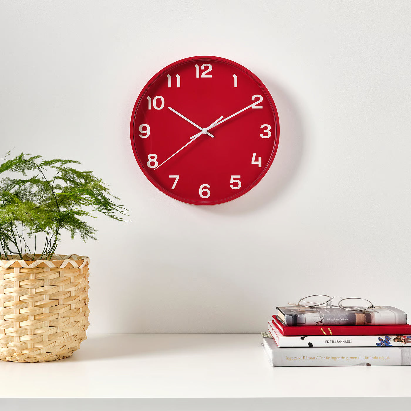 PLUTTIS Wall clock, red, 28 cm – Lanka Connect